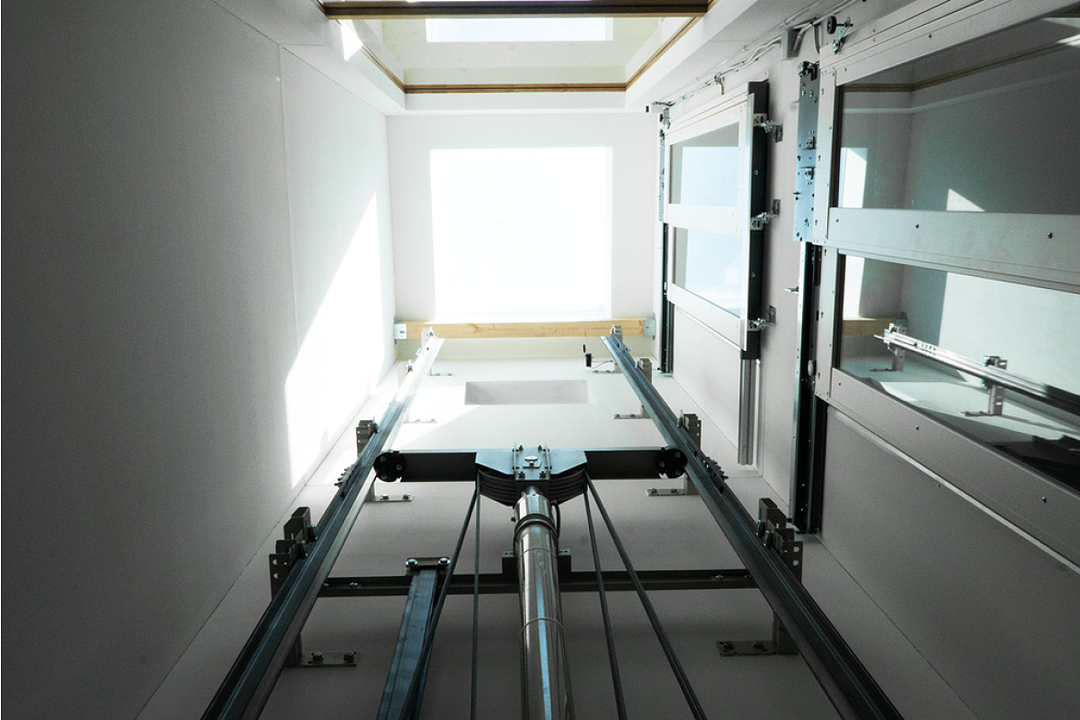 Homelifts | For indoor & outdoor use | Garaventa Lift Switzerland